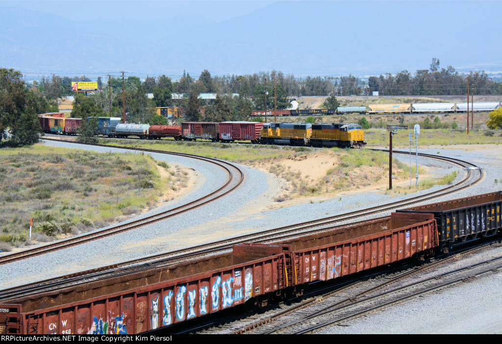 UP 2478 West End of Colton Balloon Track - Turnabout 5 of 9